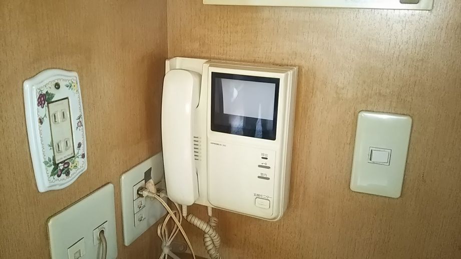 パナソニック インターホン(VL-ME30)交換MK-2MD｜街の修理屋さん