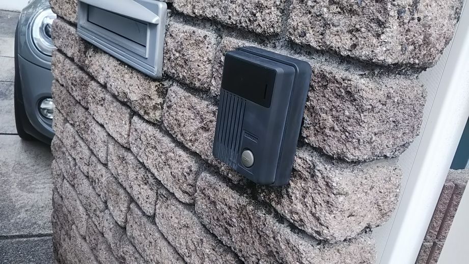 パナソニック インターホン(VL-ME30)交換MK-2MD｜街の修理屋さん