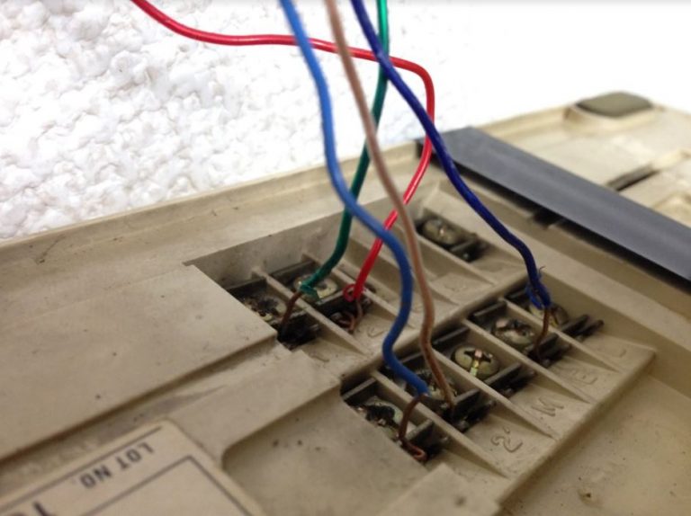 パナソニック インターホン(VL-ME30)交換MK-2MD｜街の修理屋さん